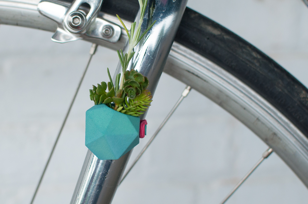 Colleen Jordan / Wearable Planter - ArtisticMoods.com